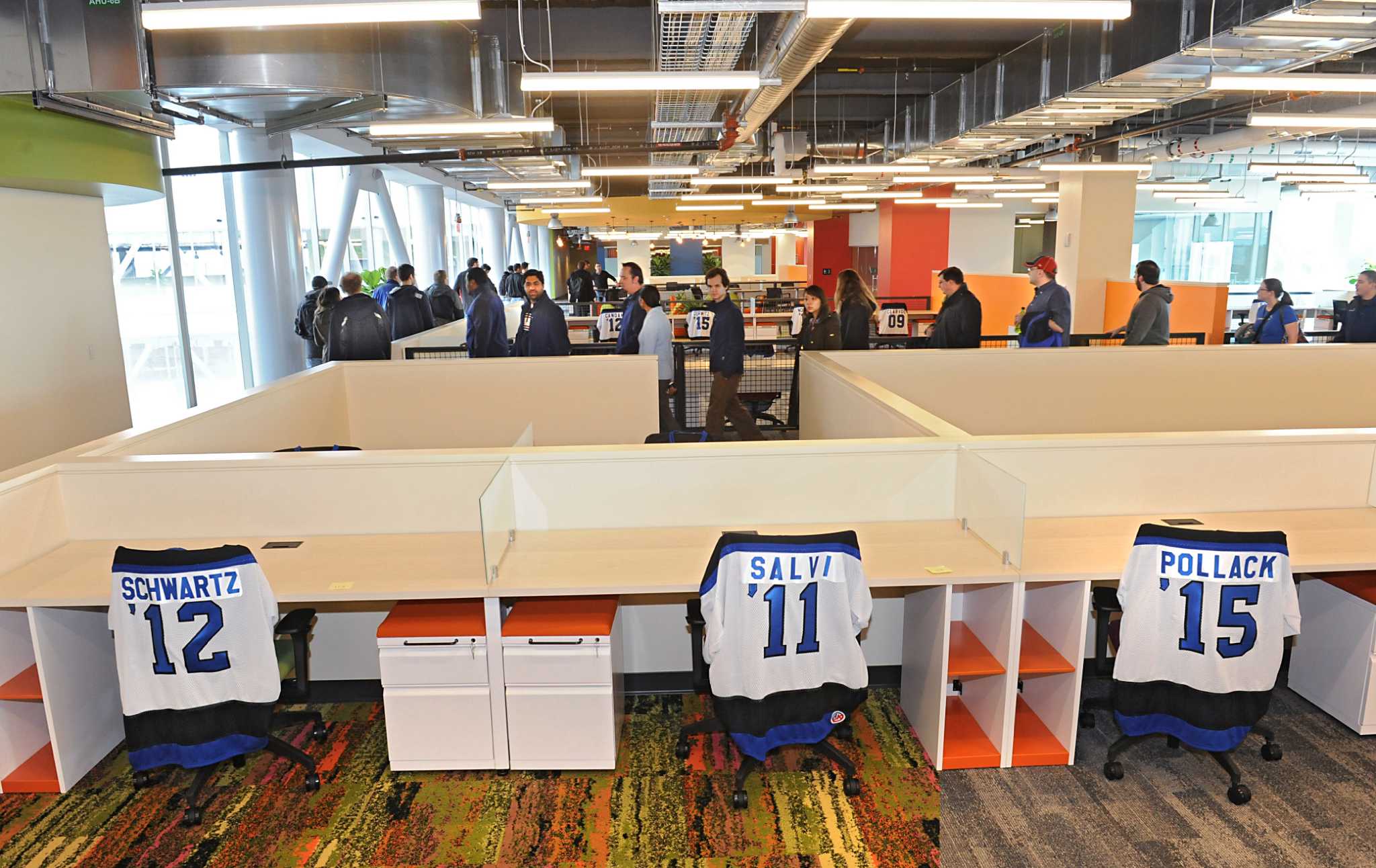 CommerceHub settles in