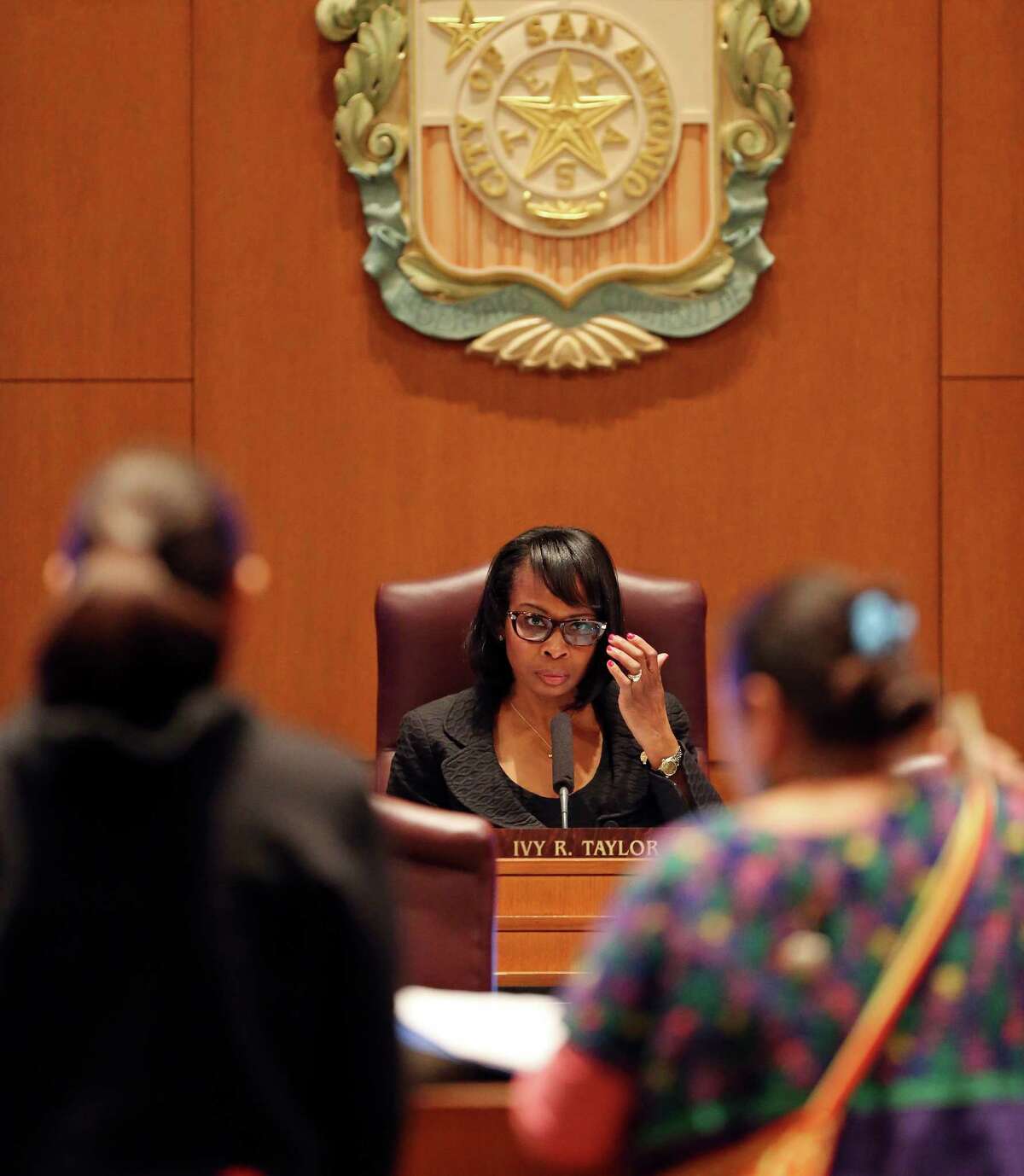 Pipeline builder, through nonprofit, seeks $885 million state loan