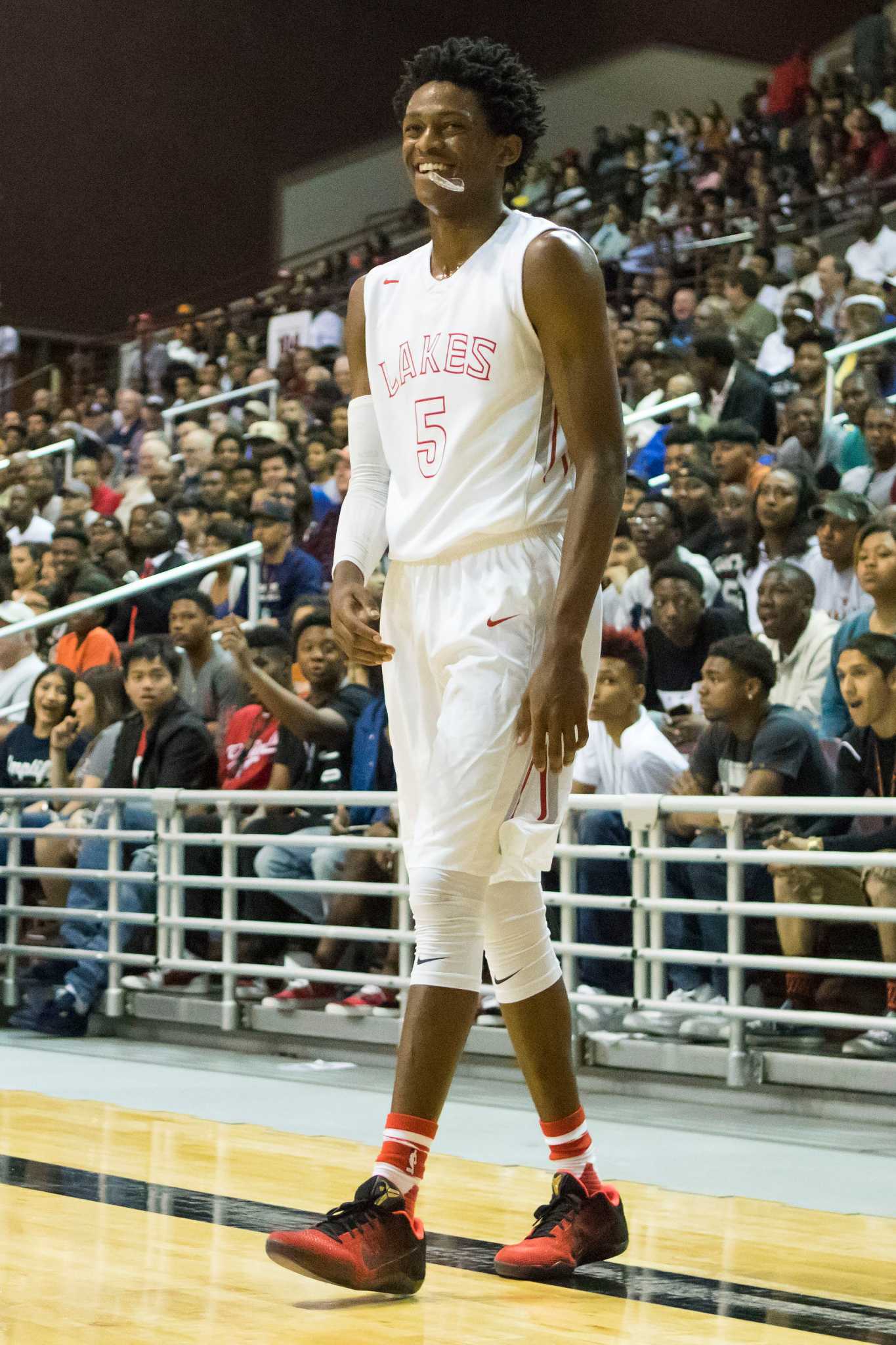 Cy Lakes 79, Dobie 70