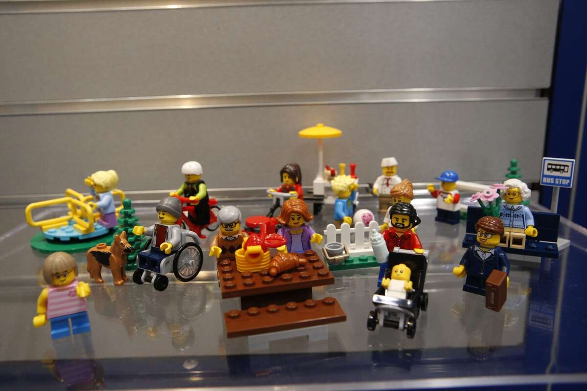 LEGO Minifigures unveil Left Shark and other offerings