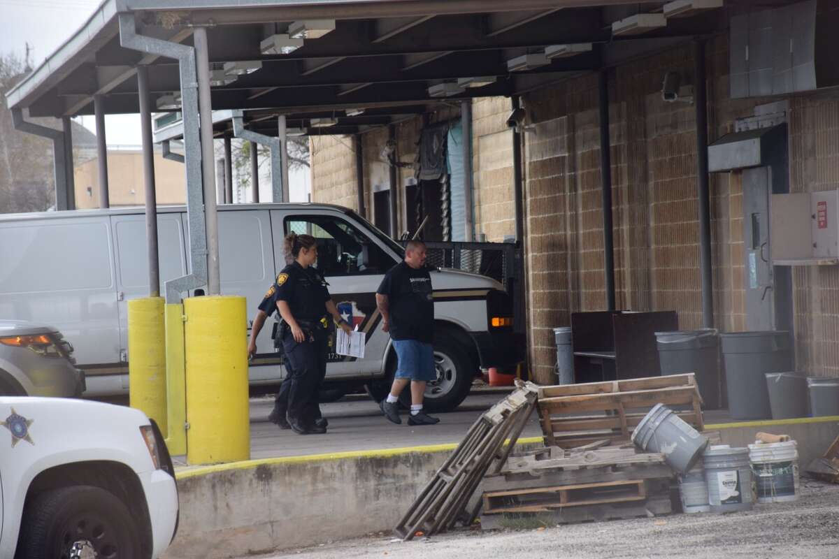 San Antonio police scouring city for outstanding warrants during Great ...