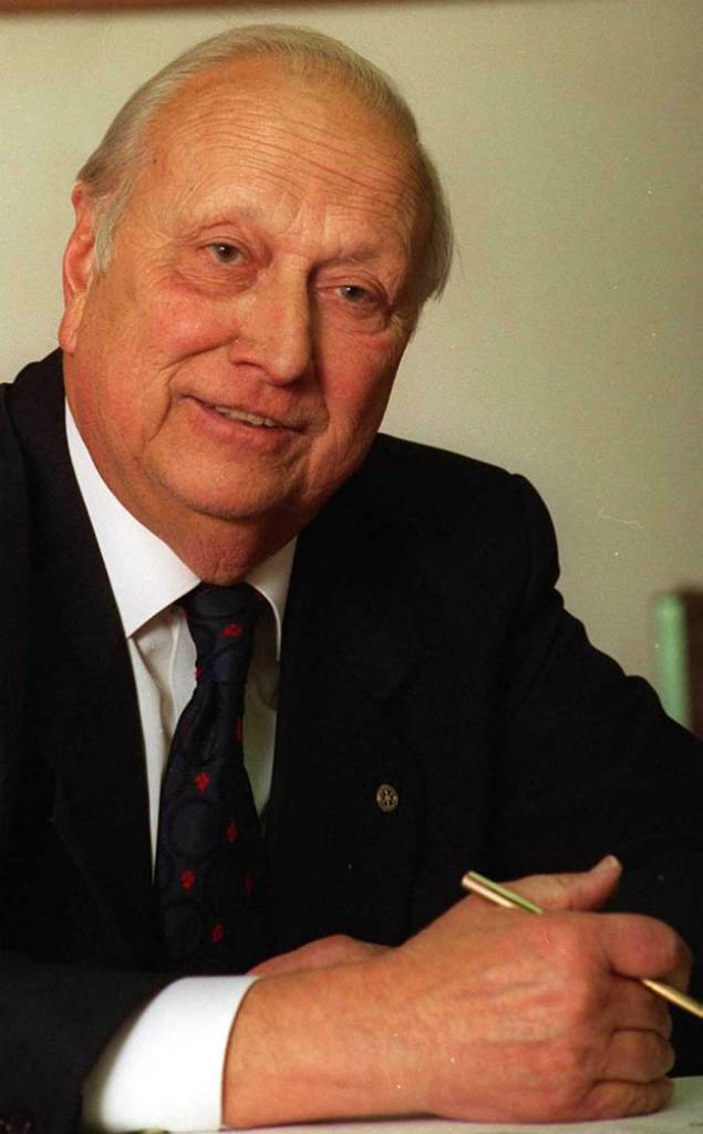 Well known Brookfield political activist Fred Standt dies