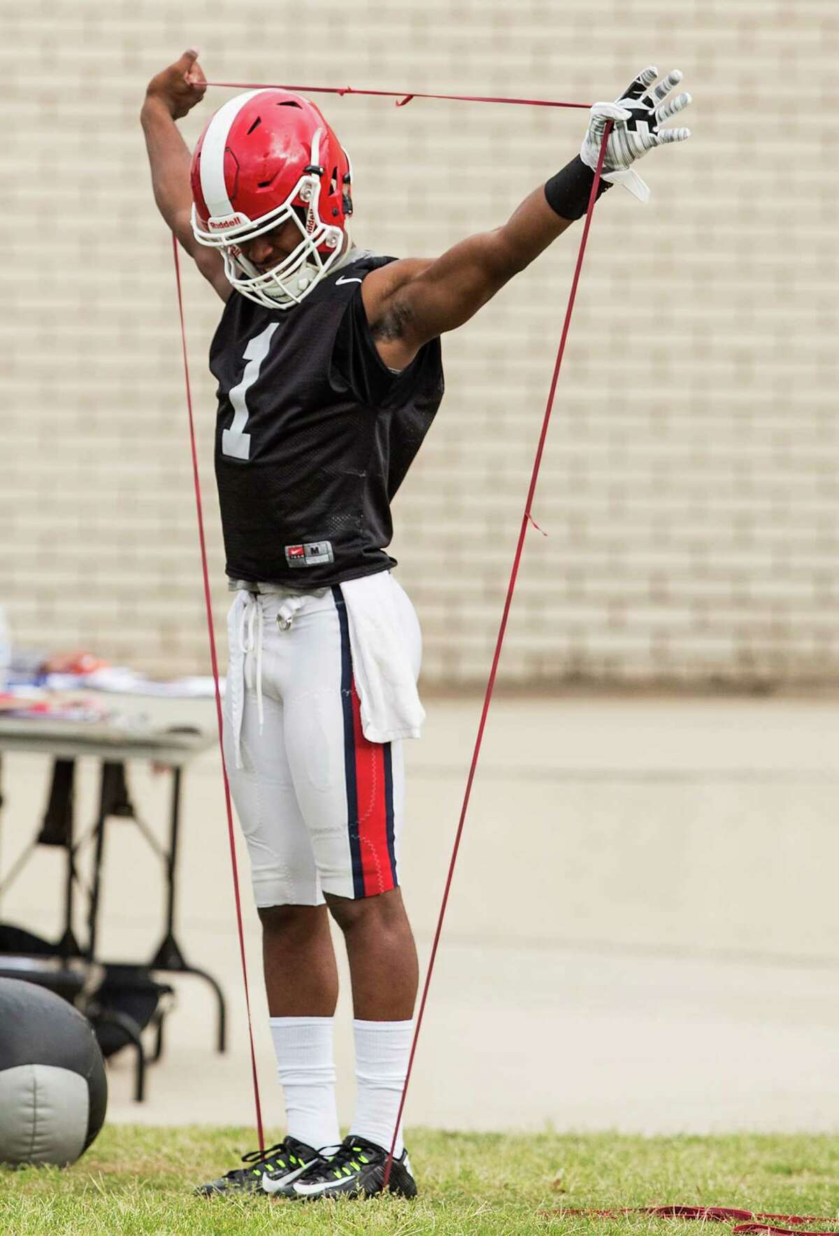 Houston QB Greg Ward Jr. works on being a more vocal leader