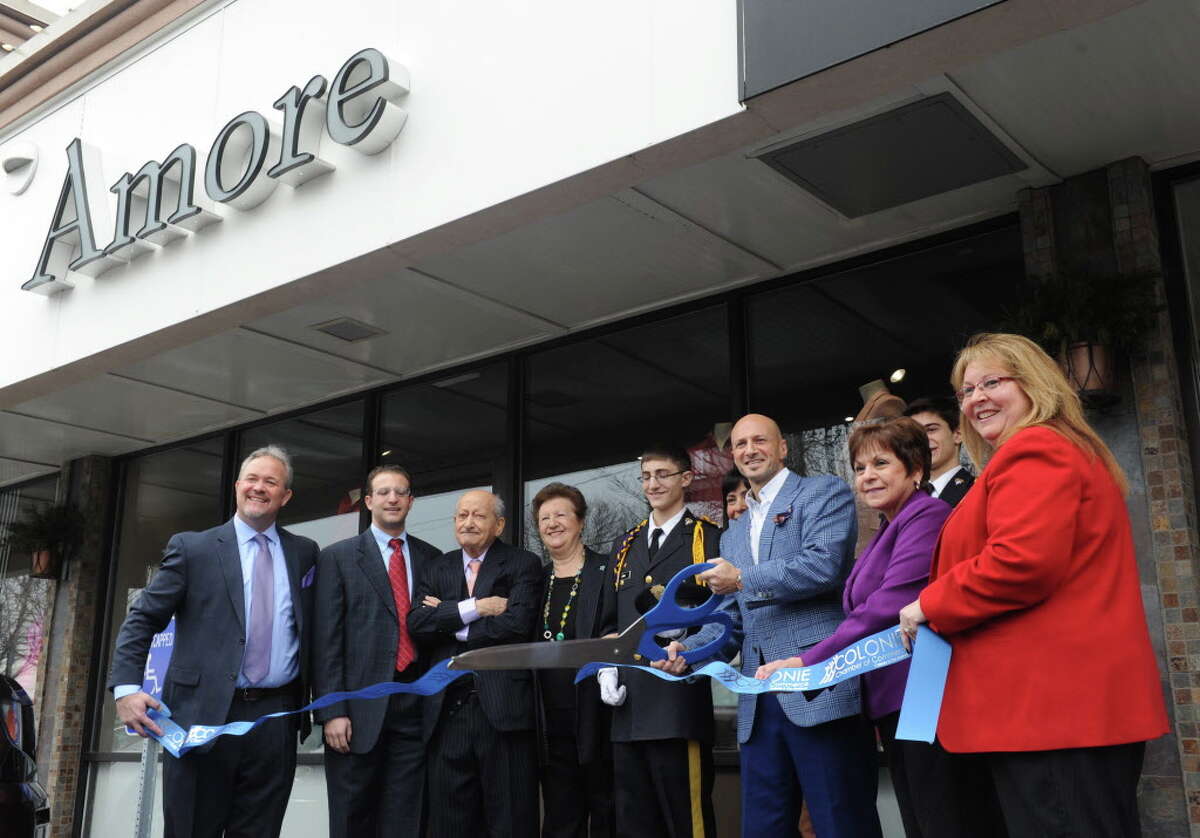 Albany legend, Amore Clothing, closes its doors