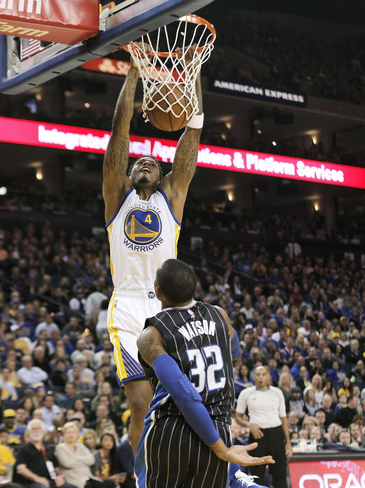 Warriors set NBA’s home winning-streak record