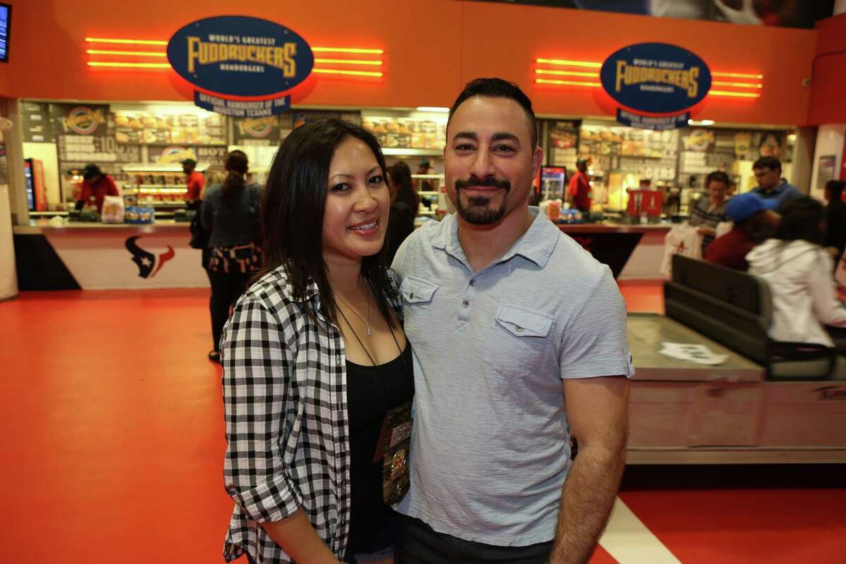 Pitbull brings the same party back to the rodeo