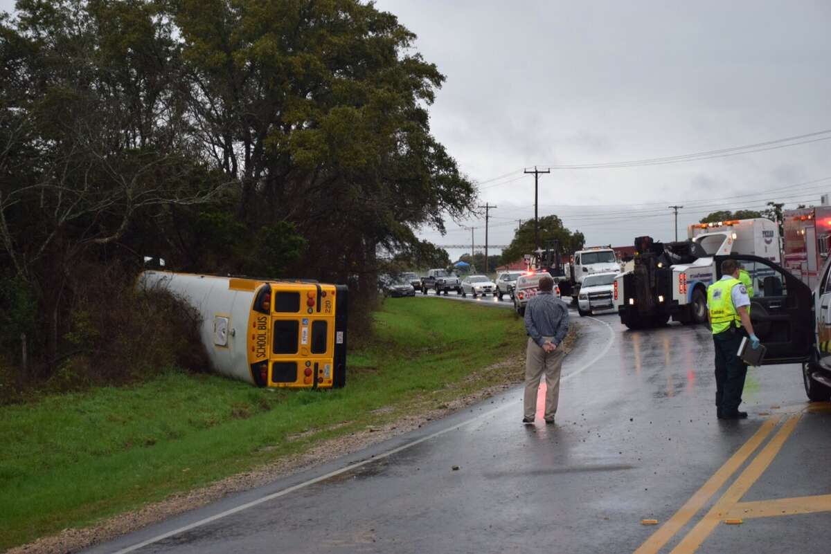 Two injured in crash after San Antonio-area bus flips over on Northwest ...