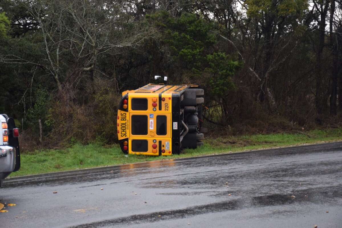 Two injured in crash after San Antonio-area bus flips over on Northwest ...