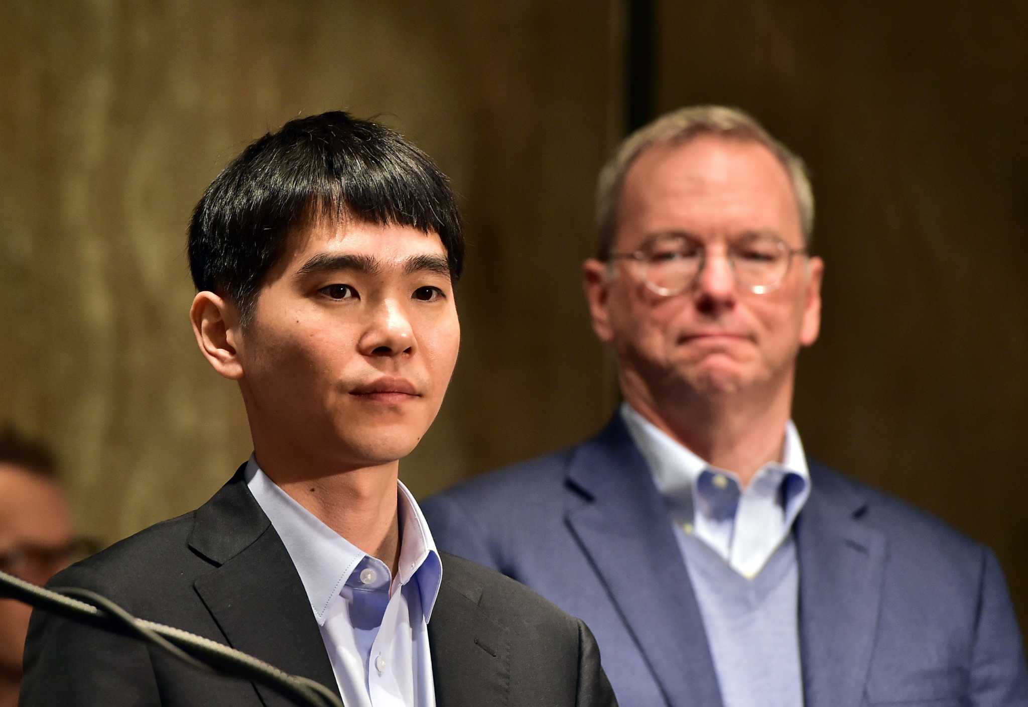 Google's software beats human Go champion in first match