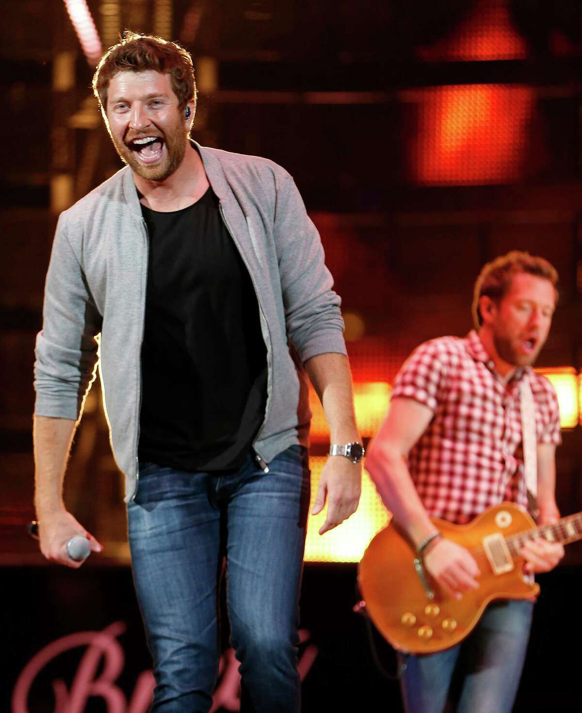 Brett Eldredge's voice adapts to different genres