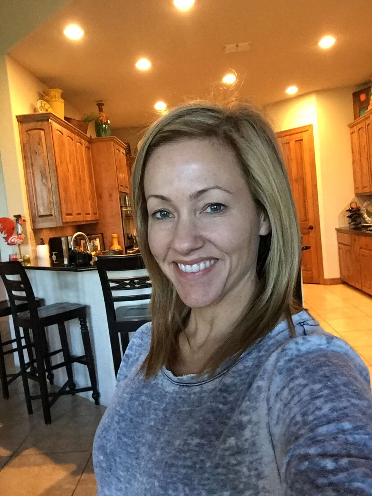 Current and former San Antonio TV news anchors come clean: No makeup!