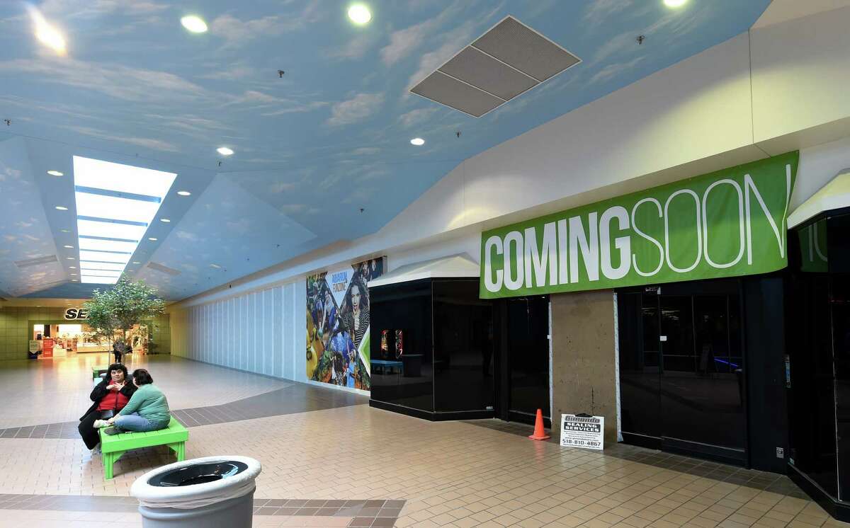 Car show this weekend at Rotterdam mall