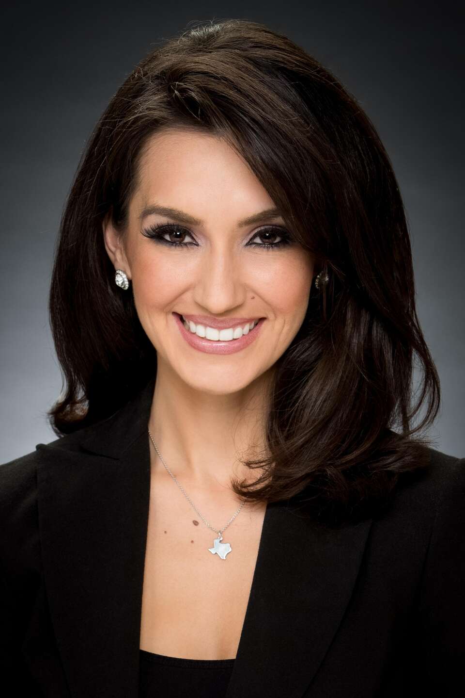 Current and former San Antonio TV news anchors come clean: No makeup!
