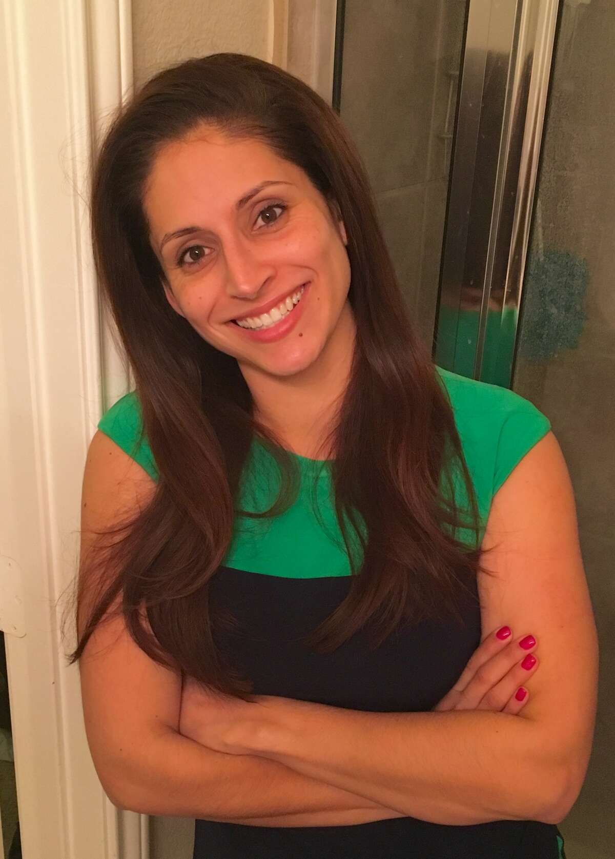 Current and former San Antonio TV news anchors come clean: No makeup!