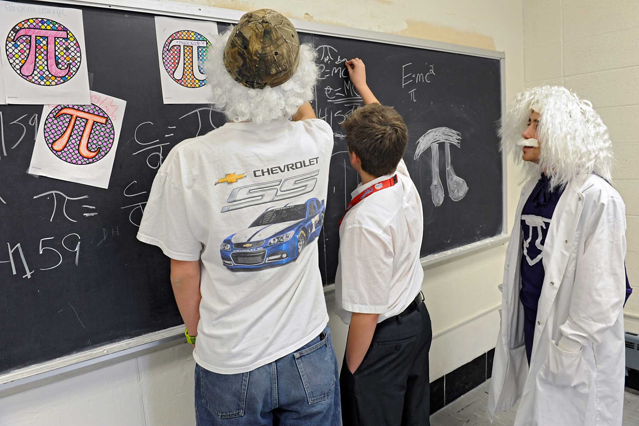 Students celebrate Pi Day