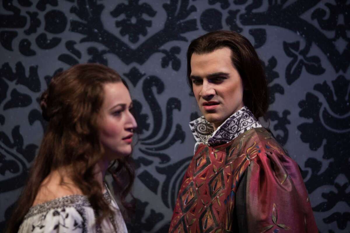 A bridge for operatic beginnings