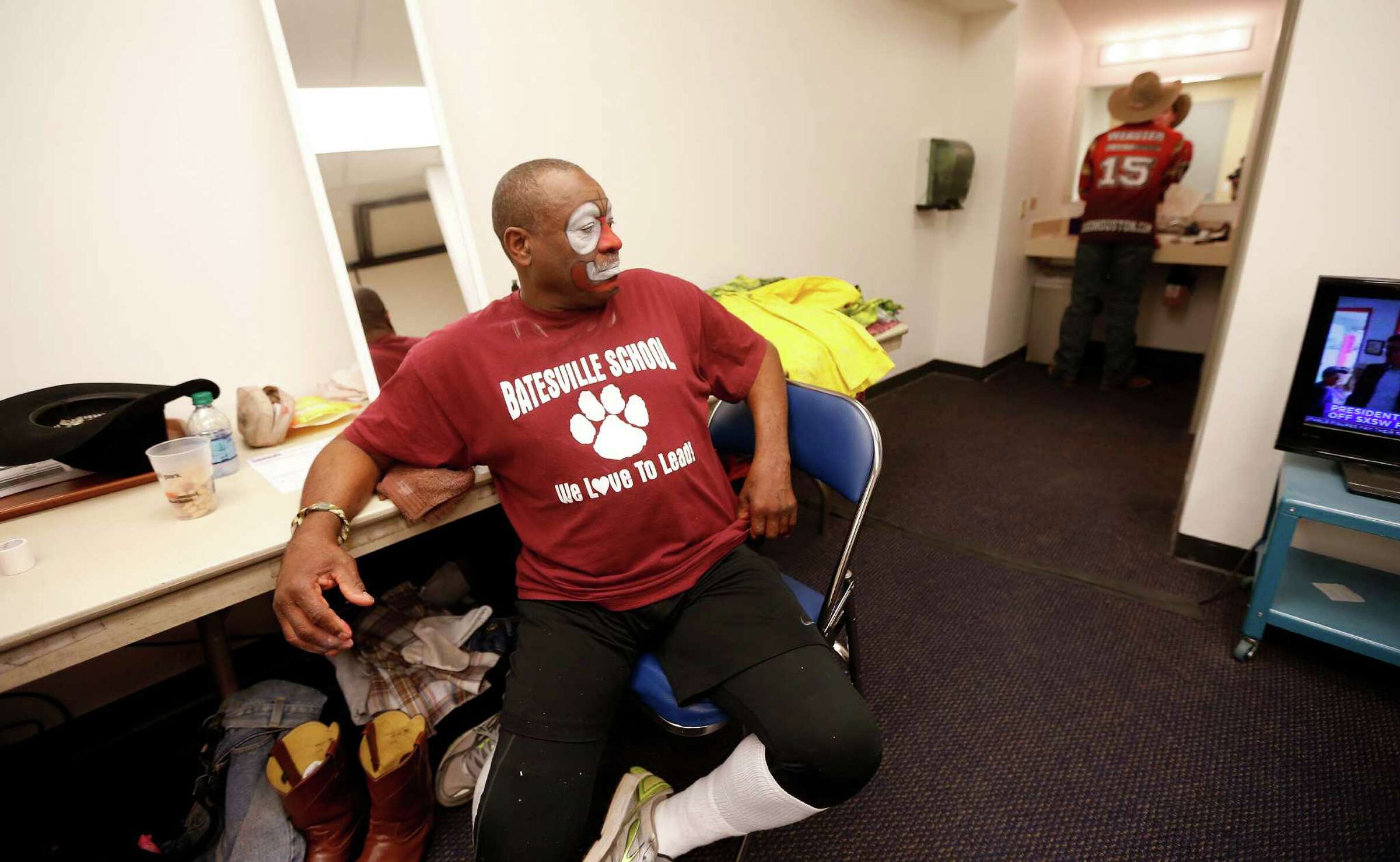 Bullfighter Leon Coffee on 40 years of rodeo