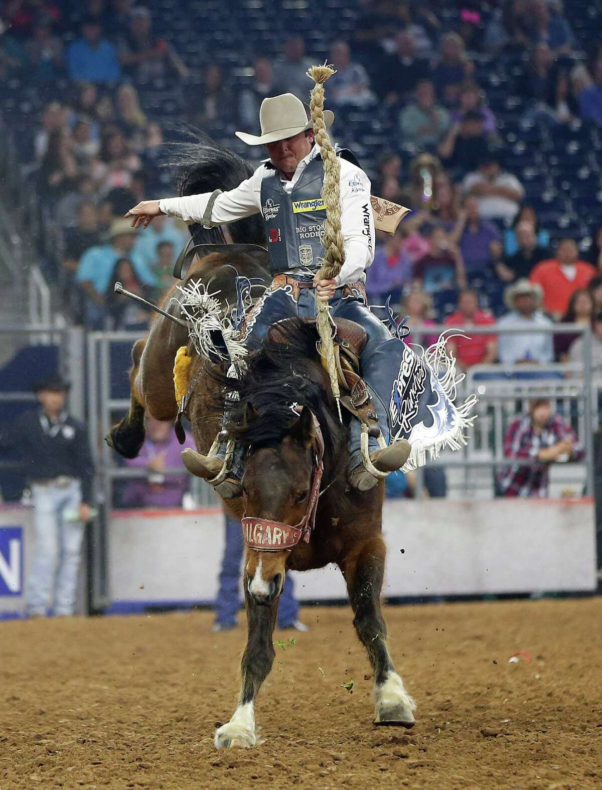 Bareback rider Caleb Bennett dominates Super Series IV at RodeoHouston