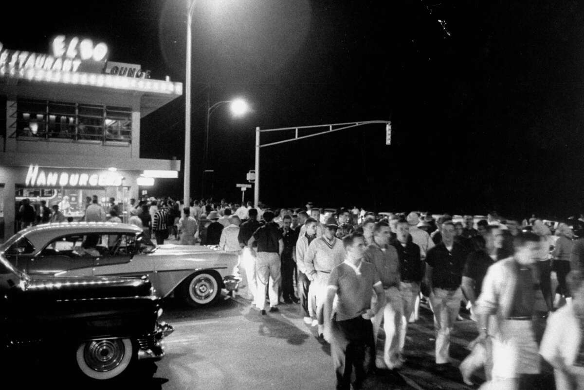 Vintage photos show spring break hasn't changed much