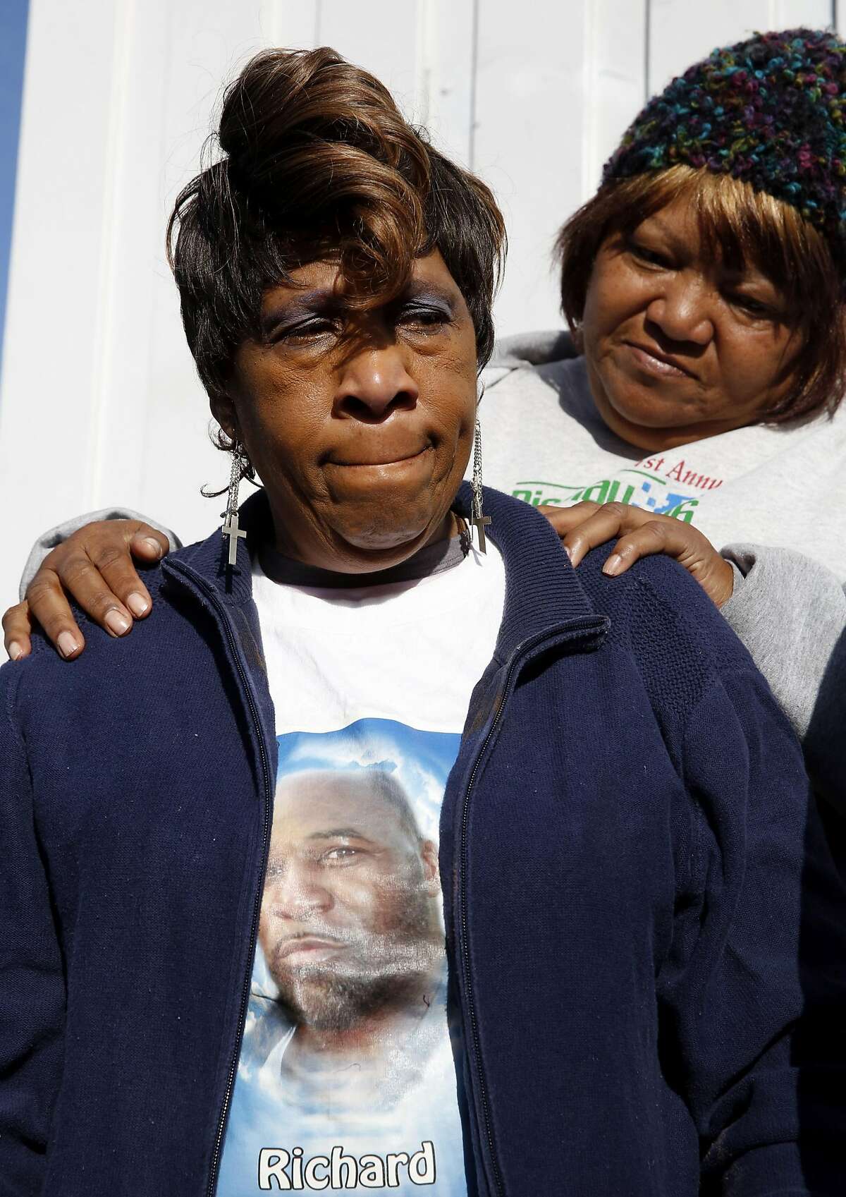 Family to sue Oakland over man’s fatal shooting by police