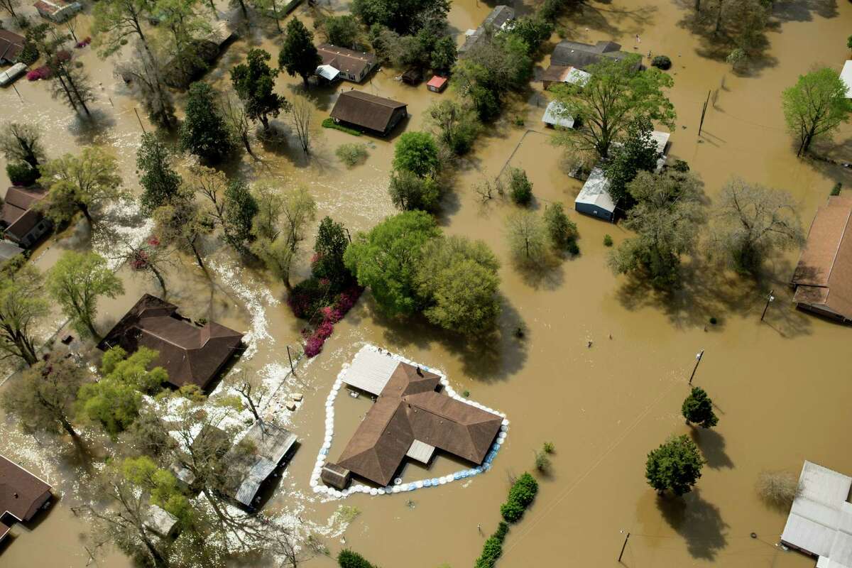 Abbott Declares Flood Zone Disaster