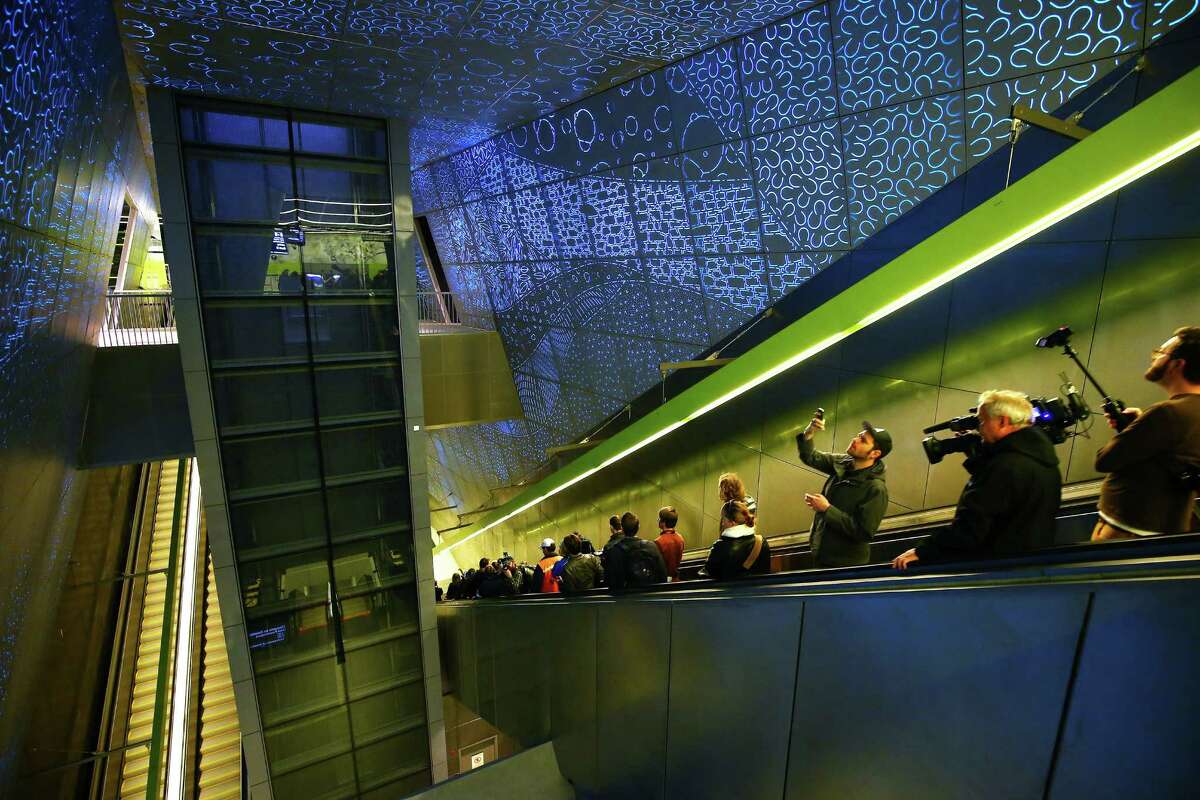 New light rail map shows transit Seattle only dreams of