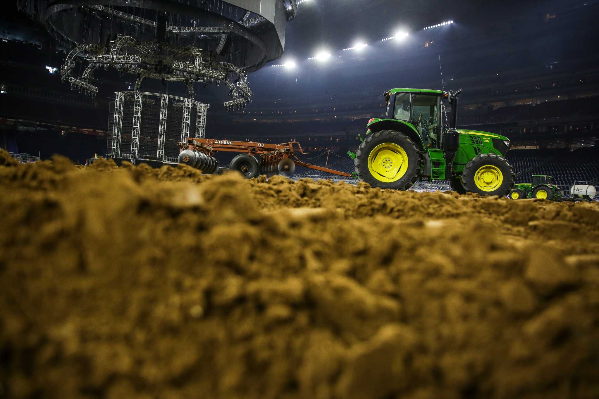 ‘You got to have dirt to have a rodeo’