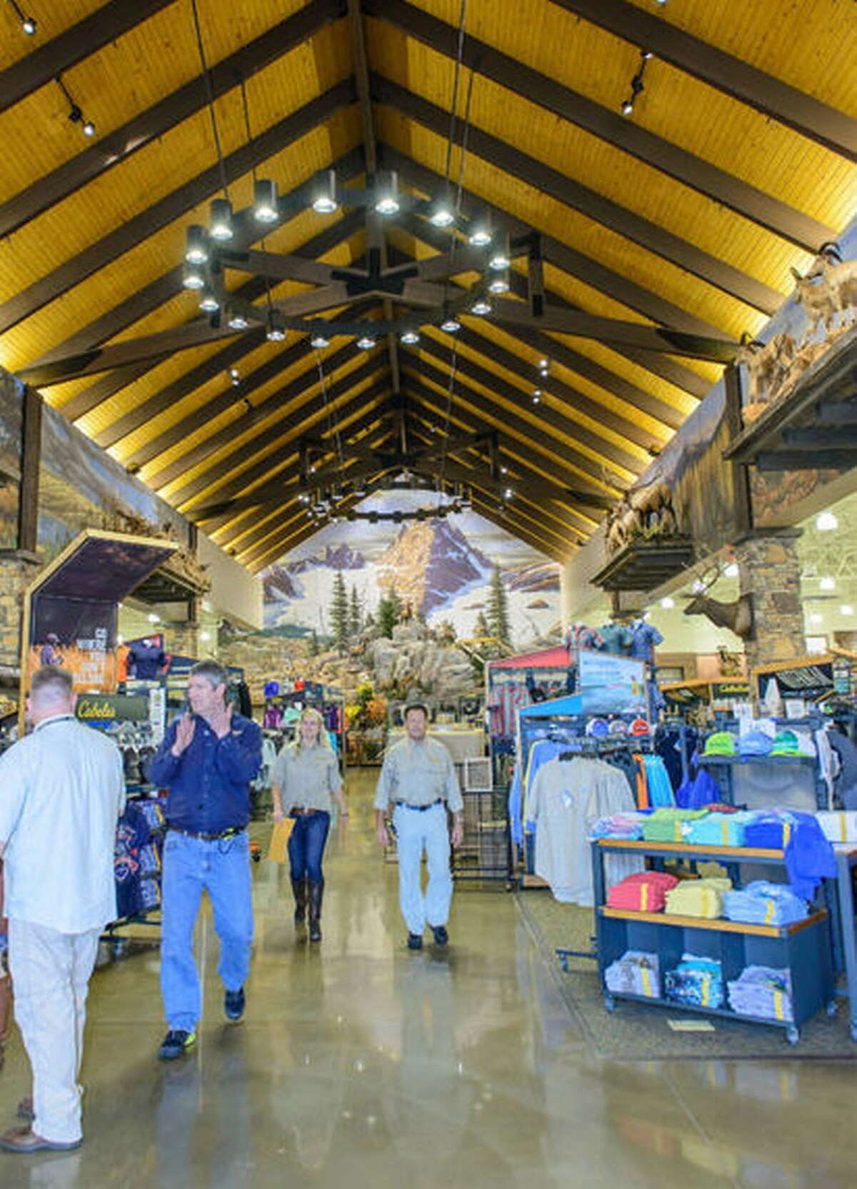 Cabela's League City store features weekend of events, giveaways