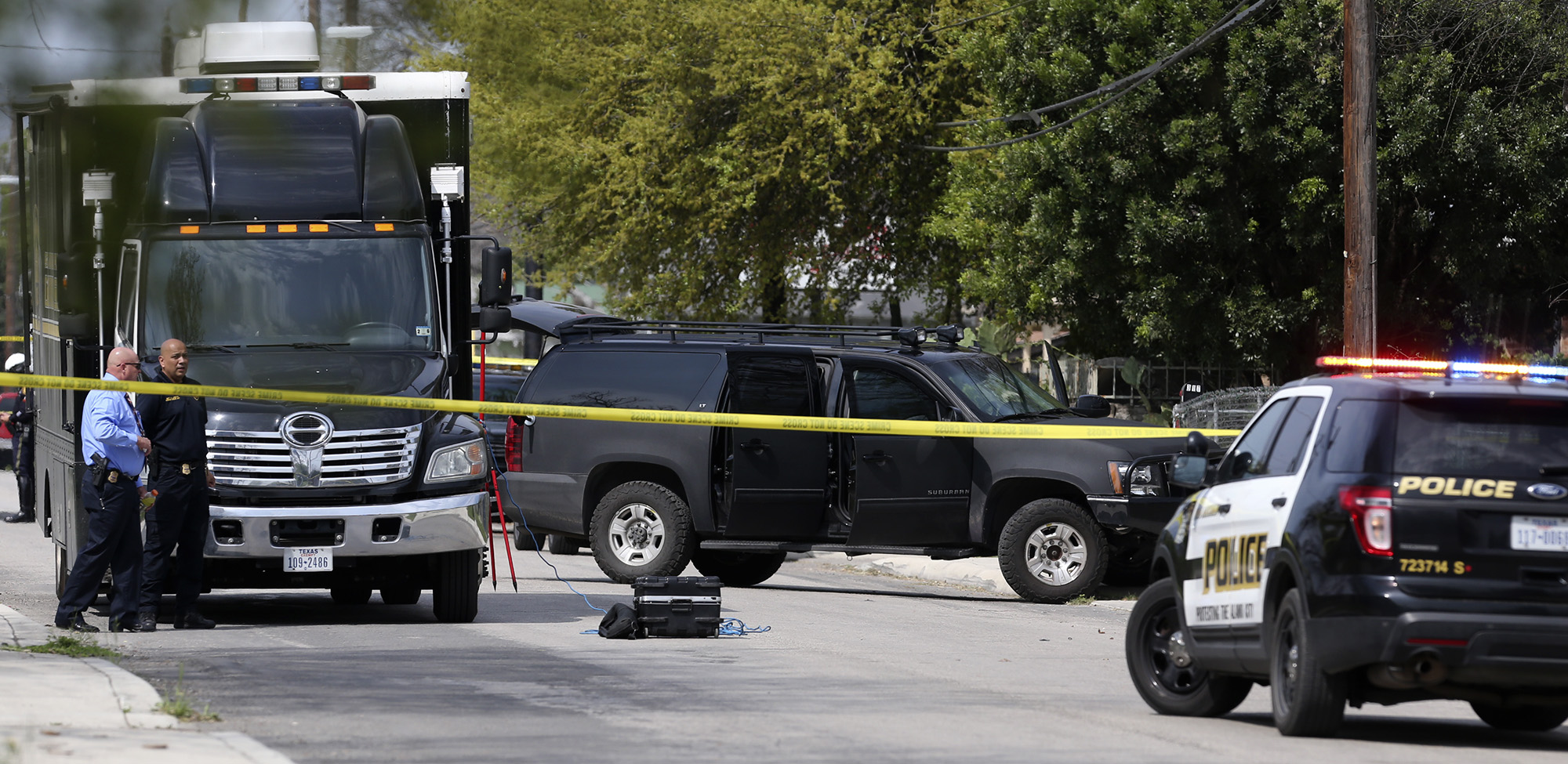 Armed man killed by SWAT officers after South Side standoff was 33