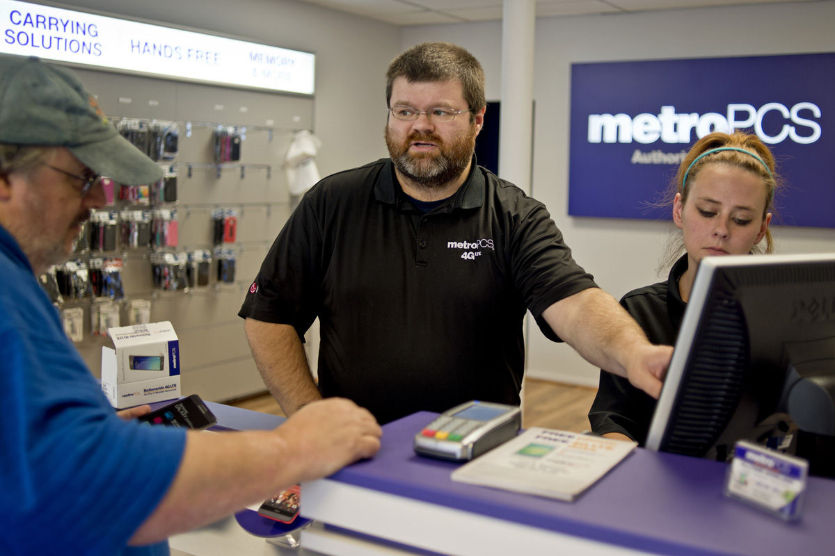 metroPCS opens store in Midland