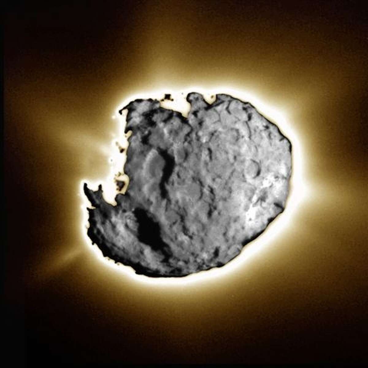 2 comets coming very close to Earth next week