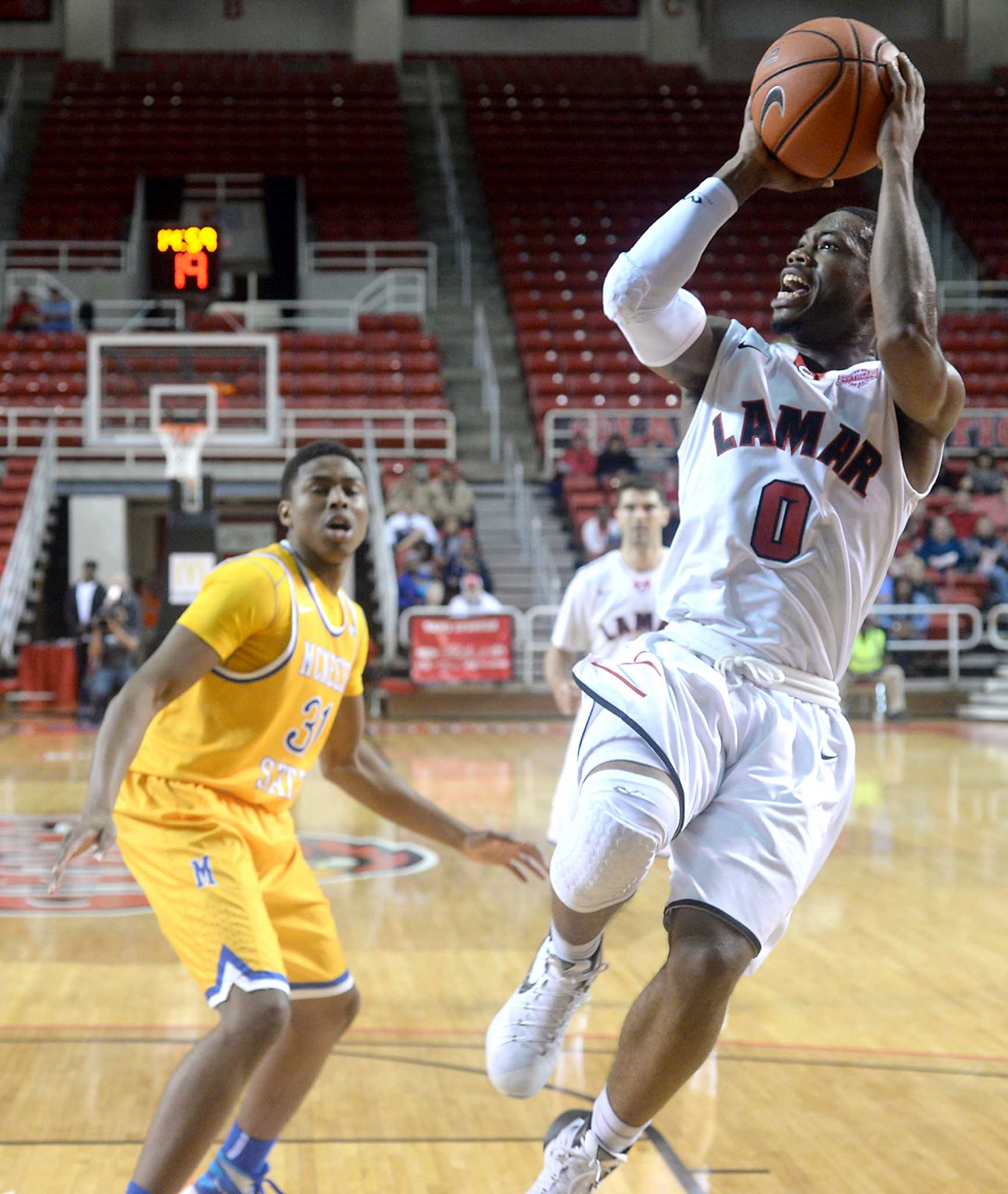 Lamar adjusts basketball lineup as 3 players depart team