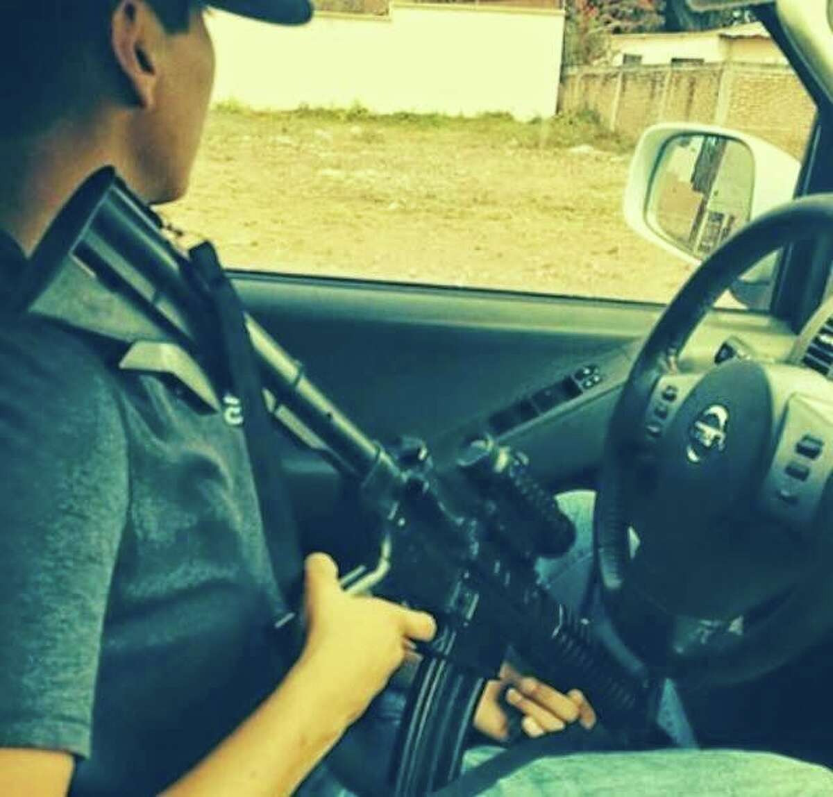 Leaked photos give inside look at lives of young Gulf Cartel hitmen in ...