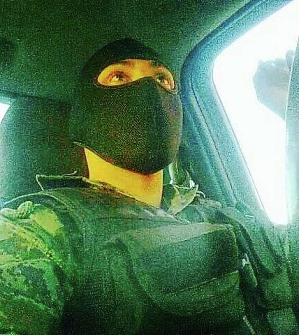 Leaked photos give inside look at lives of young Gulf Cartel hitmen in ...