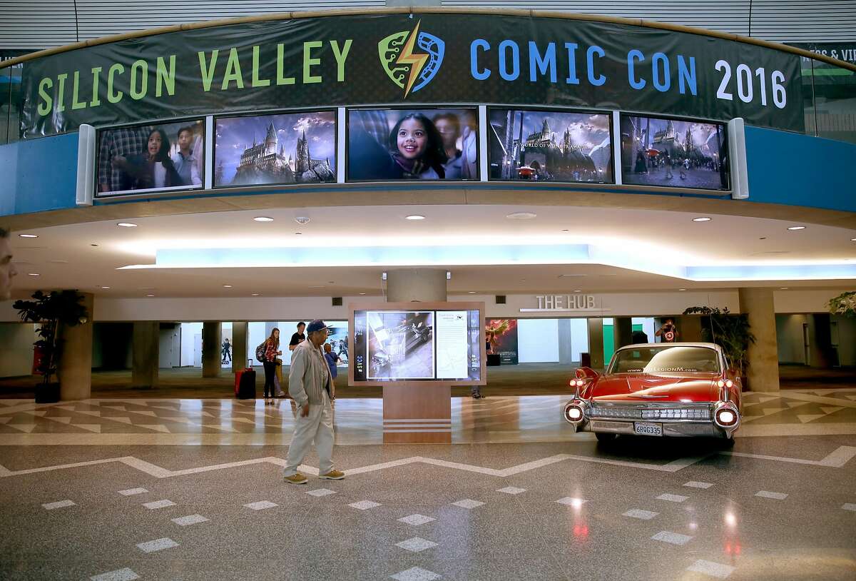 Cosplayers shine at Silicon Valley Comic Con