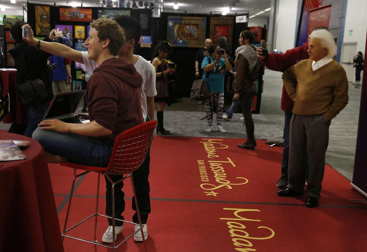 Cosplayers shine at Silicon Valley Comic Con