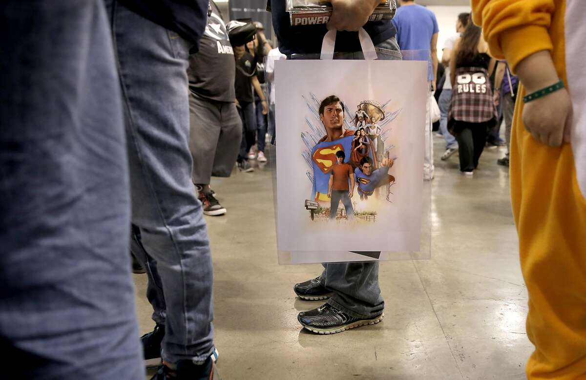 Cosplayers shine at Silicon Valley Comic Con