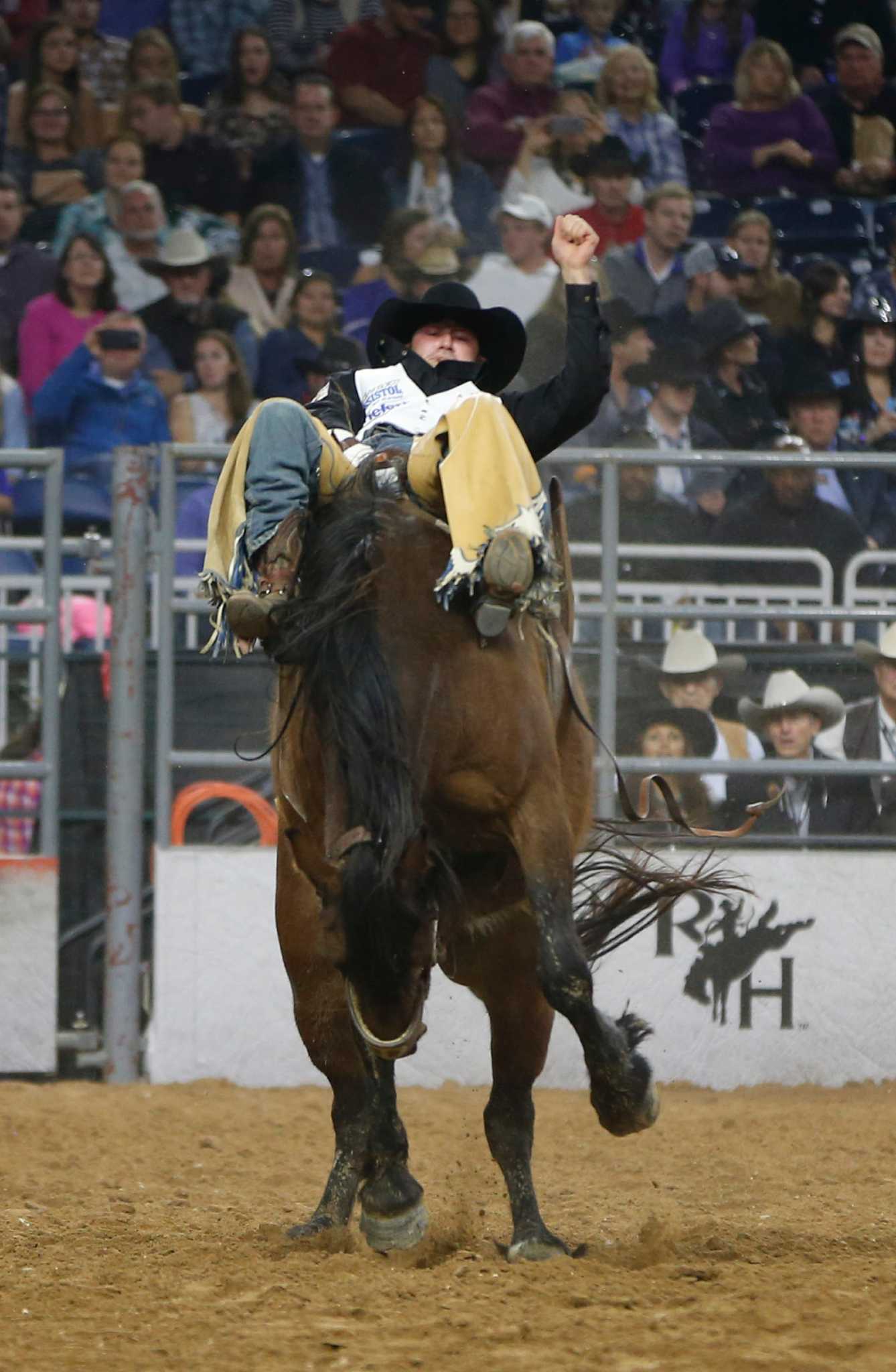 Kaycee Feild's championship win an homage to his rodeo-legend father