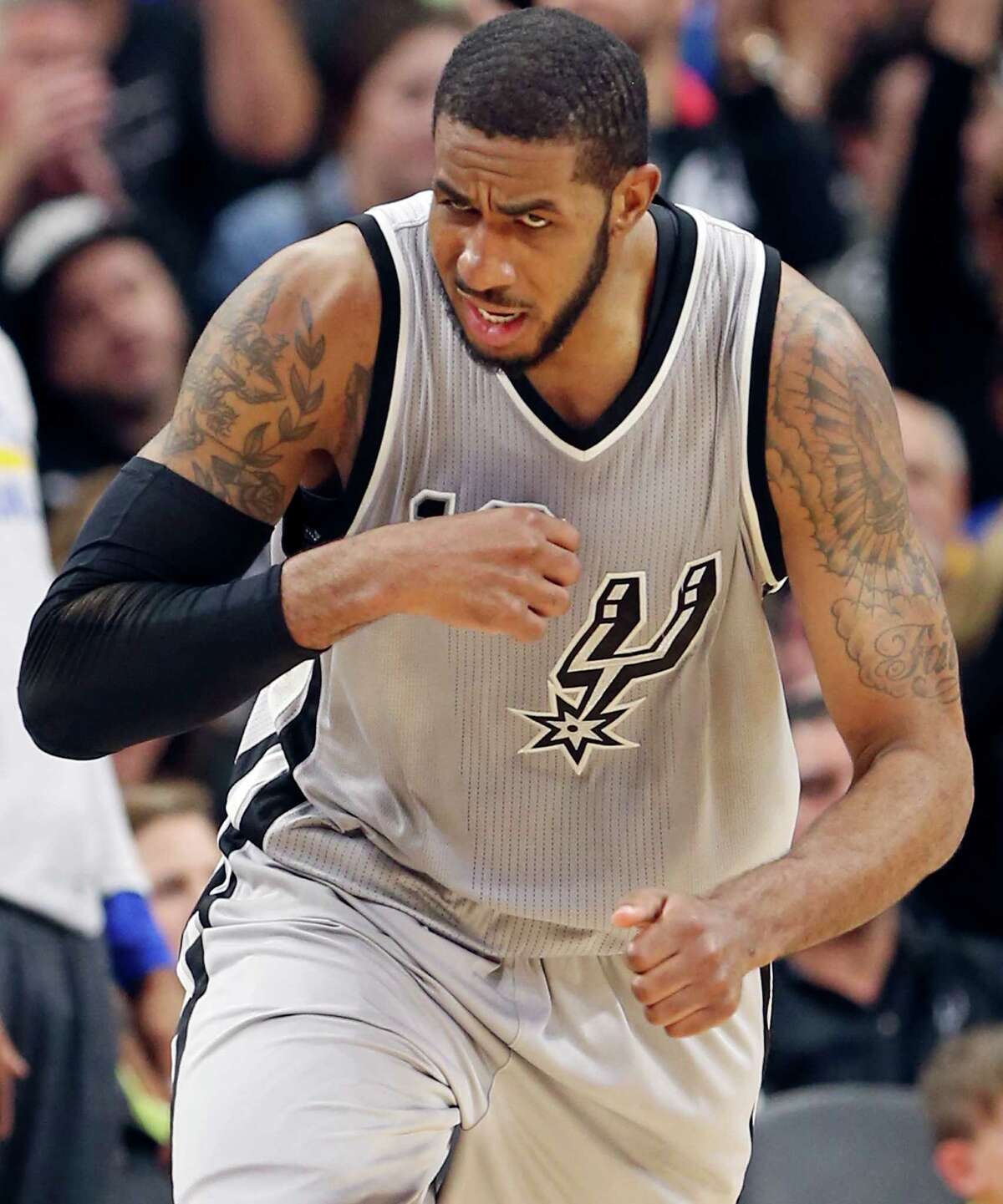 Spurs make Curry look mortal