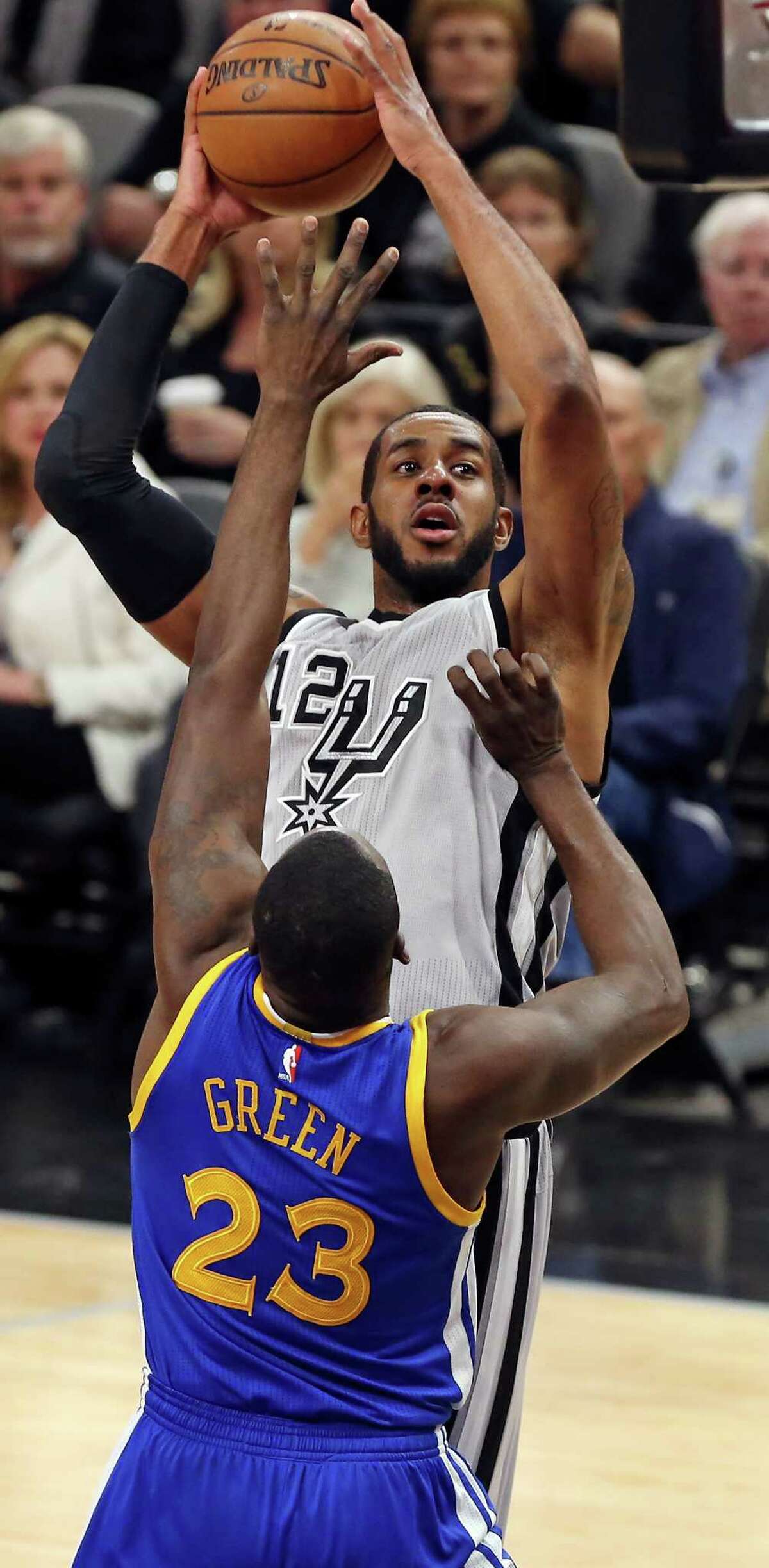 Spurs make Curry look mortal