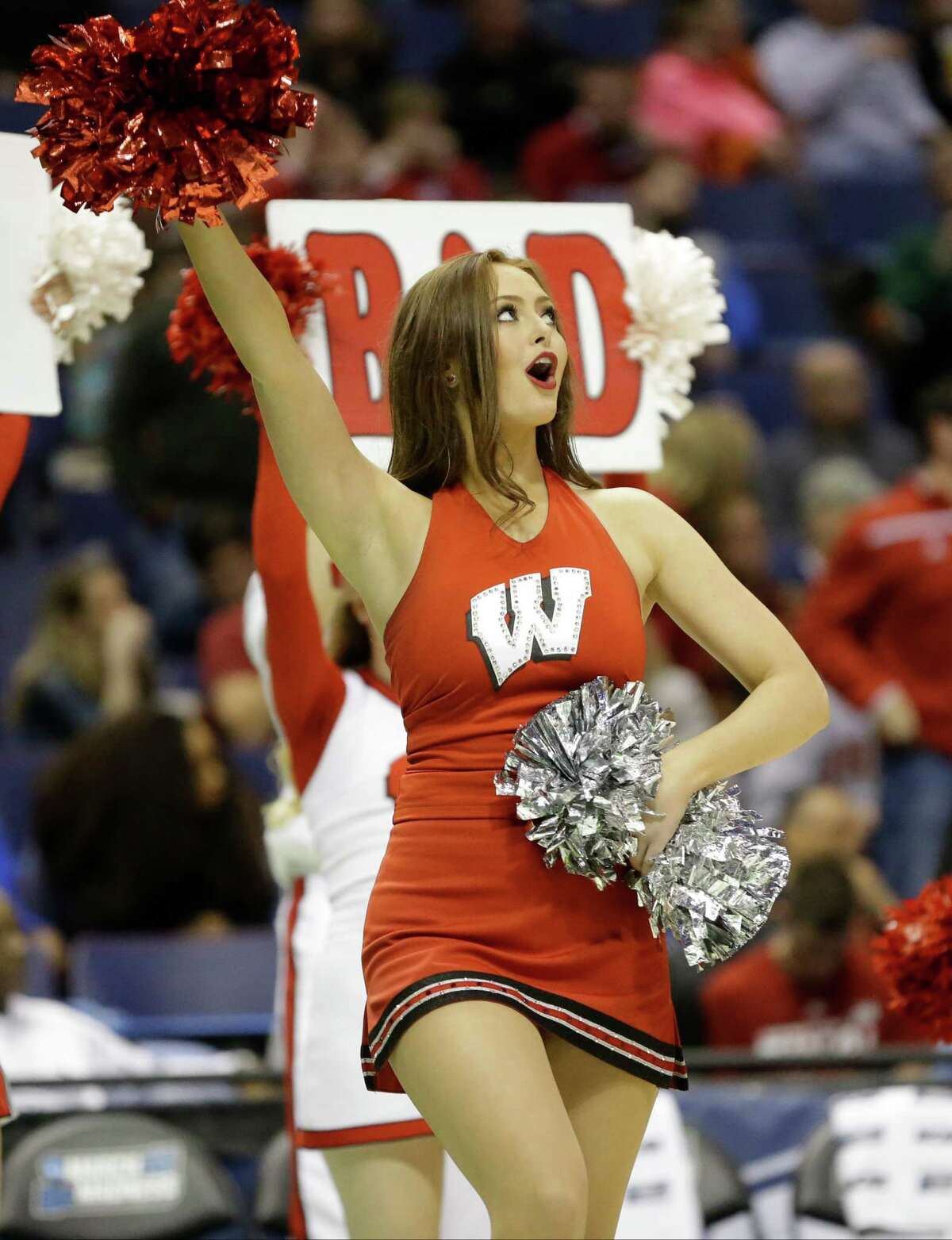 Cheerleader checklist at University of Washington offends many who ...
