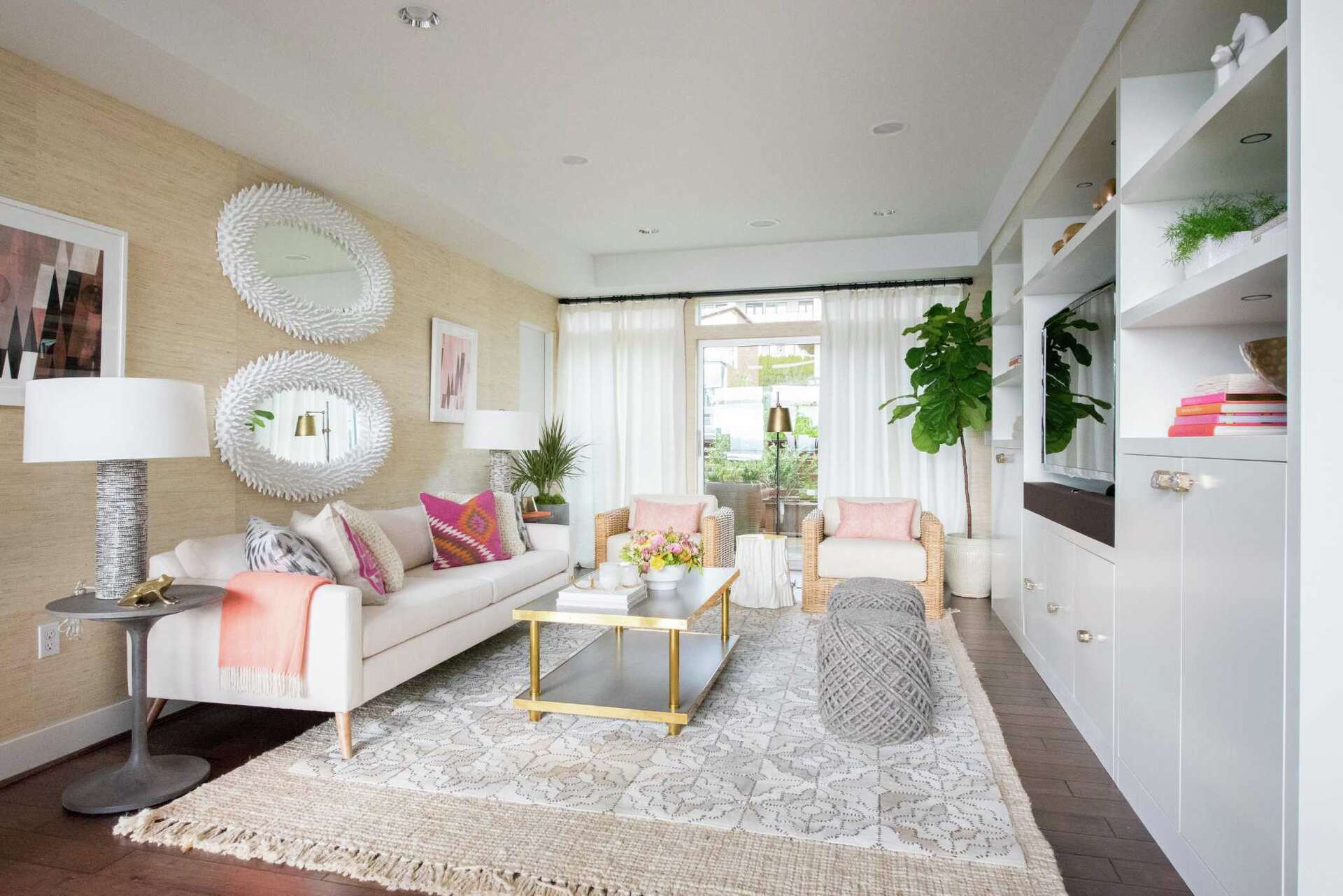 With e-design, homeowners seek virtual decorating help