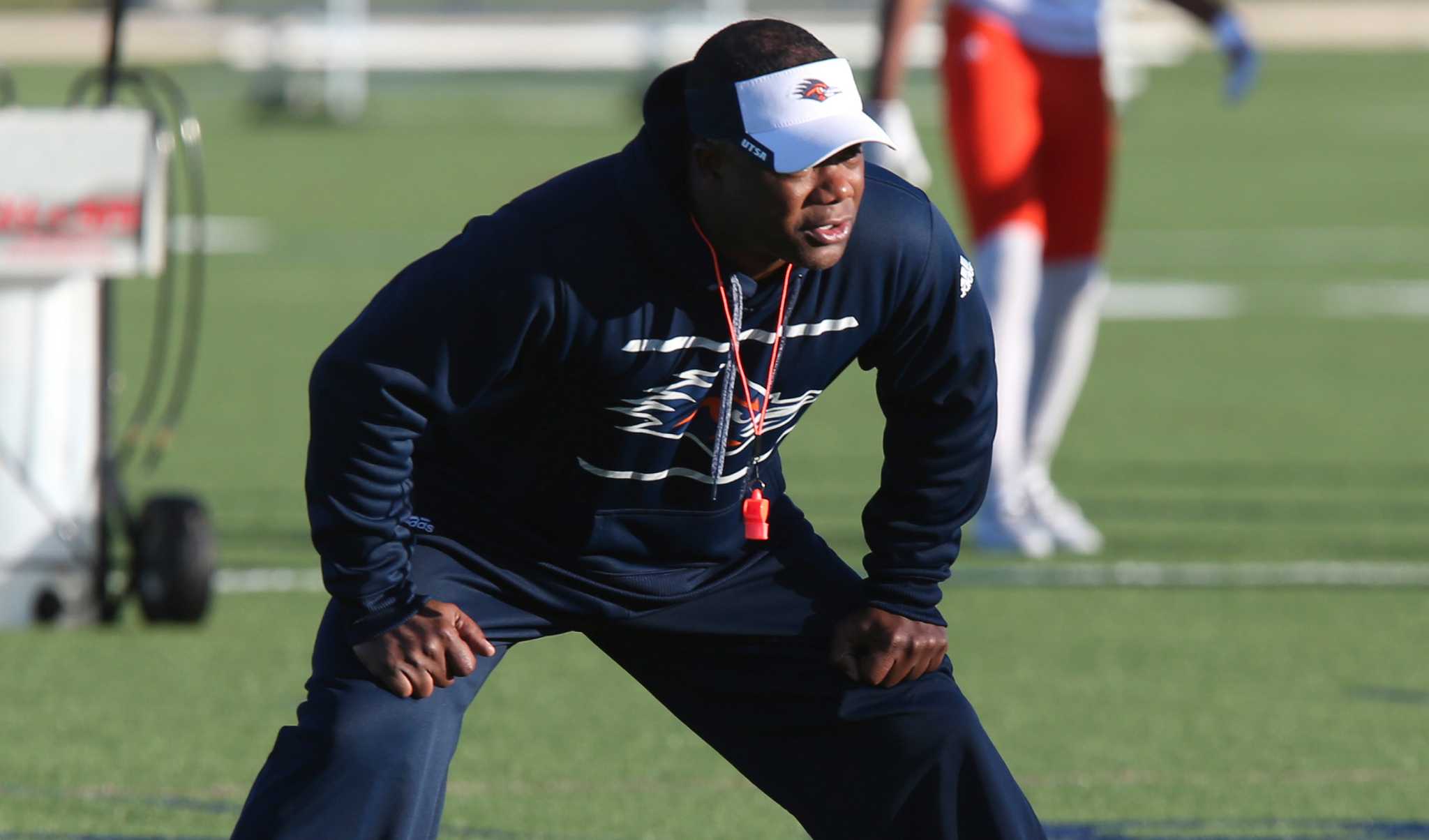UTSA coach believes music will help make his team better