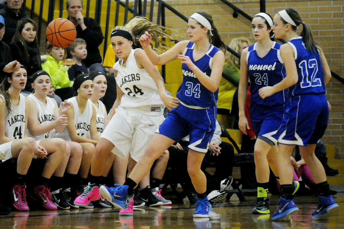 Bullock Creek girls on a roll, win big over Class C champ Nouvel