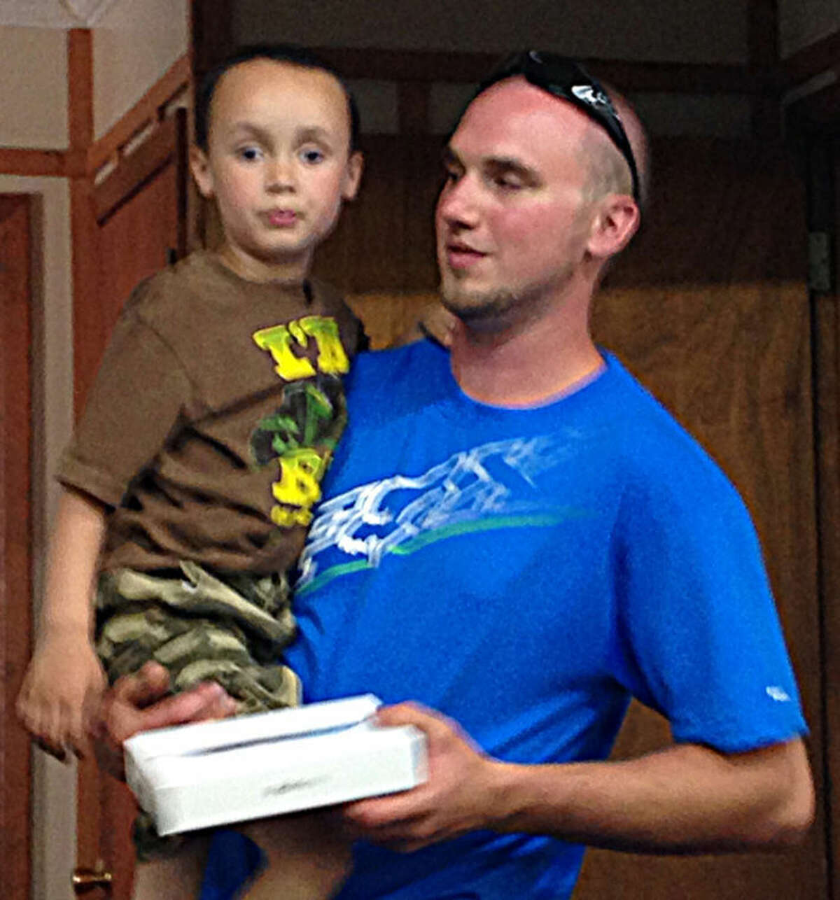 Coleman Lions Club donates iPad to resident