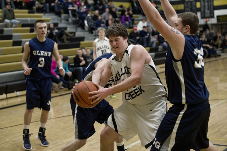 Bay City John Glenn Bobcats edge Bullock Creek Lancers