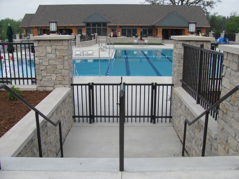 Midland Country Club unveils new pool