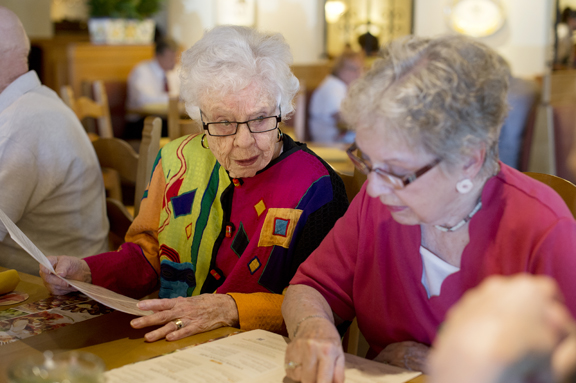 Riverside Out to Lunch Bunch keeps dining tradition going