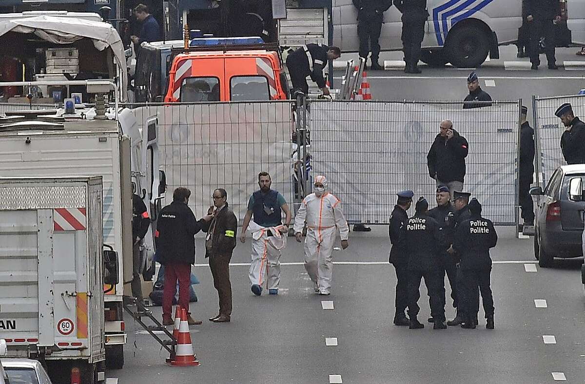 At least 31 dead in bombings of Brussels airport, subway