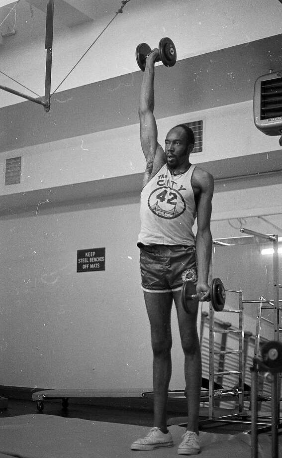 Warriors great Nate Thurmond dead at 74 - SFGate